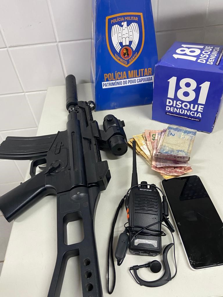 Disque Denúncia 181 PolÍcia Militar Apreende Simulacro De Fuzil Em Serra